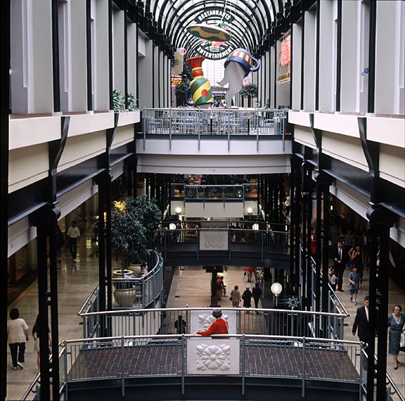 Locations Hub - Circle Centre Mall