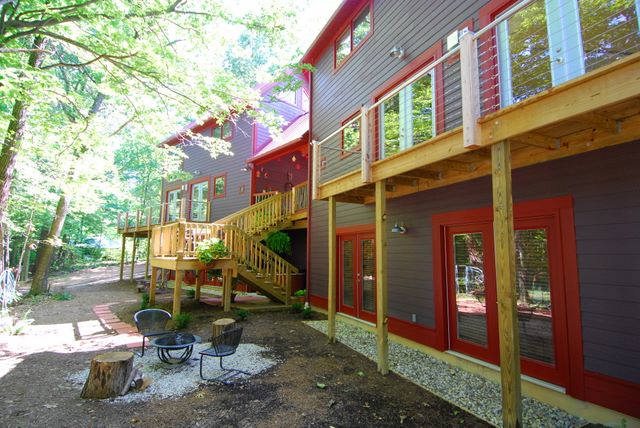 Locations Hub - Red Rabbit Inn