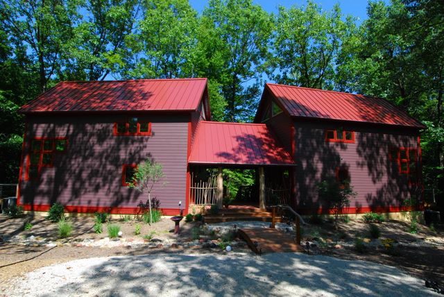 Locations Hub - Red Rabbit Inn