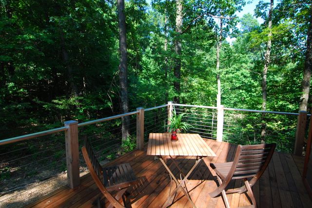 Locations Hub - Red Rabbit Inn